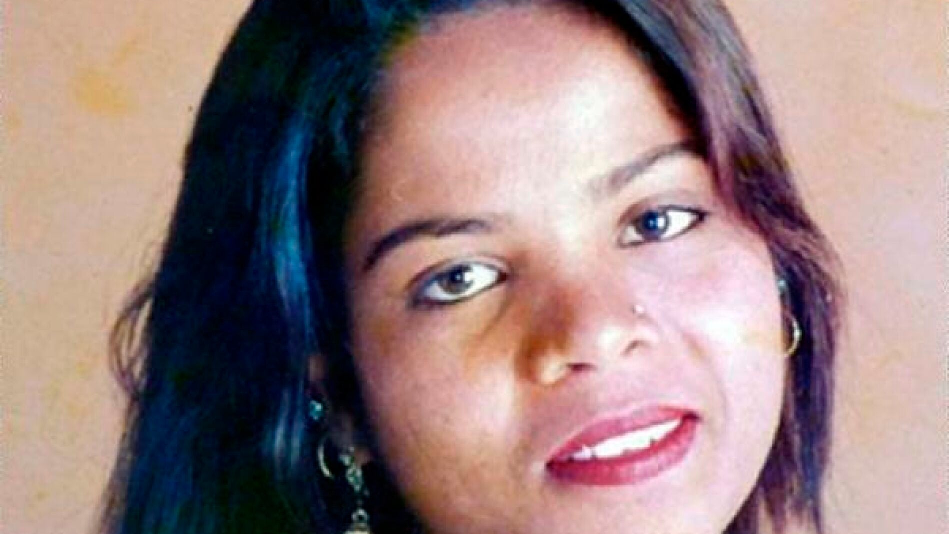 Asia Bibi abandona Pakistán y llega a Canadá seis meses después de su ...