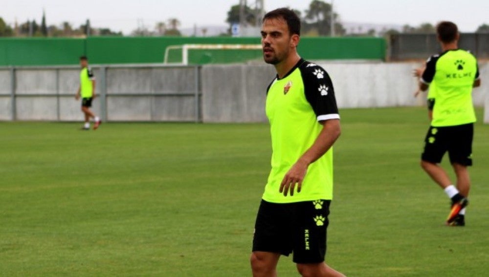 El ex del Elche Javier Matilla se incorpora al Nàstic de Tarragona ...