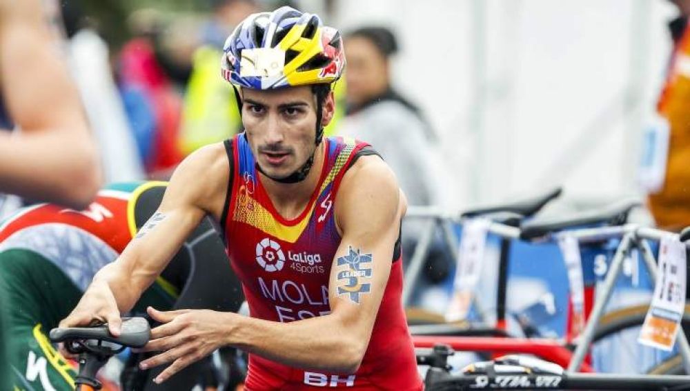 Mario Mola se proclama campeón del mundo de triatlón por tercera vez ...