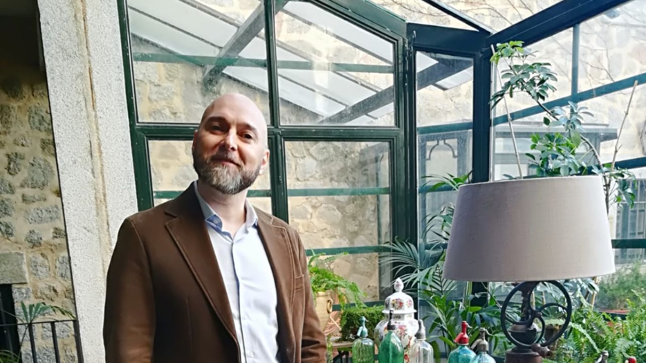 Fernando J. Múñez, escritor primerizo en la Feria del Libro: "Llevé ...