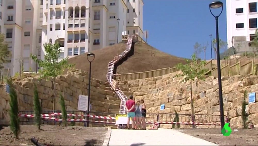 ¿Cuáles son las rotondas o estatuas más feas para Ángeles Caballero ...