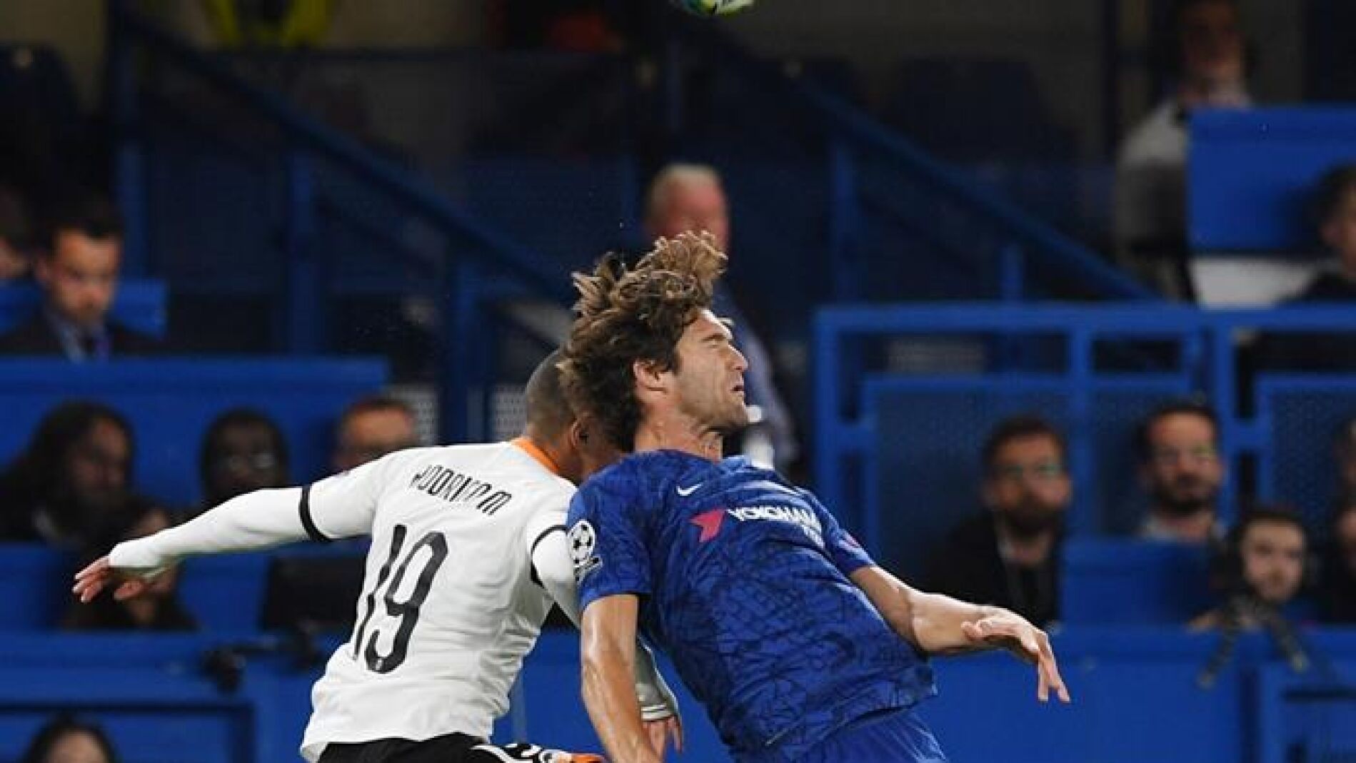 Rodrigo y un penalti fallado por el Chelsea dan la primera victoria en ...