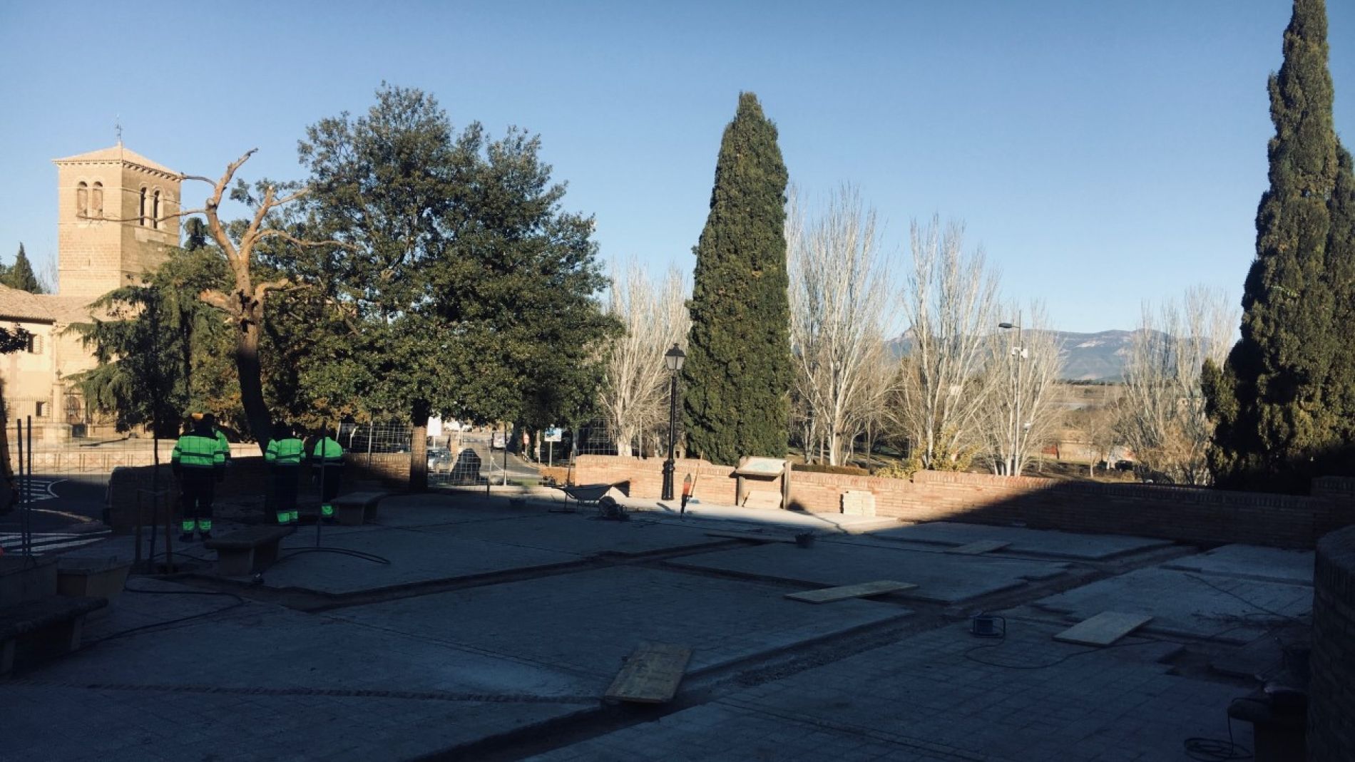 La plaza Manuel Abad renueva su imagen | Onda Cero Radio