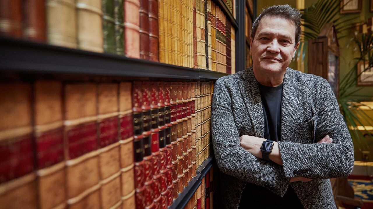 El actor Pedro Mari Sánchez estrena 'La palabra de oro', una ...