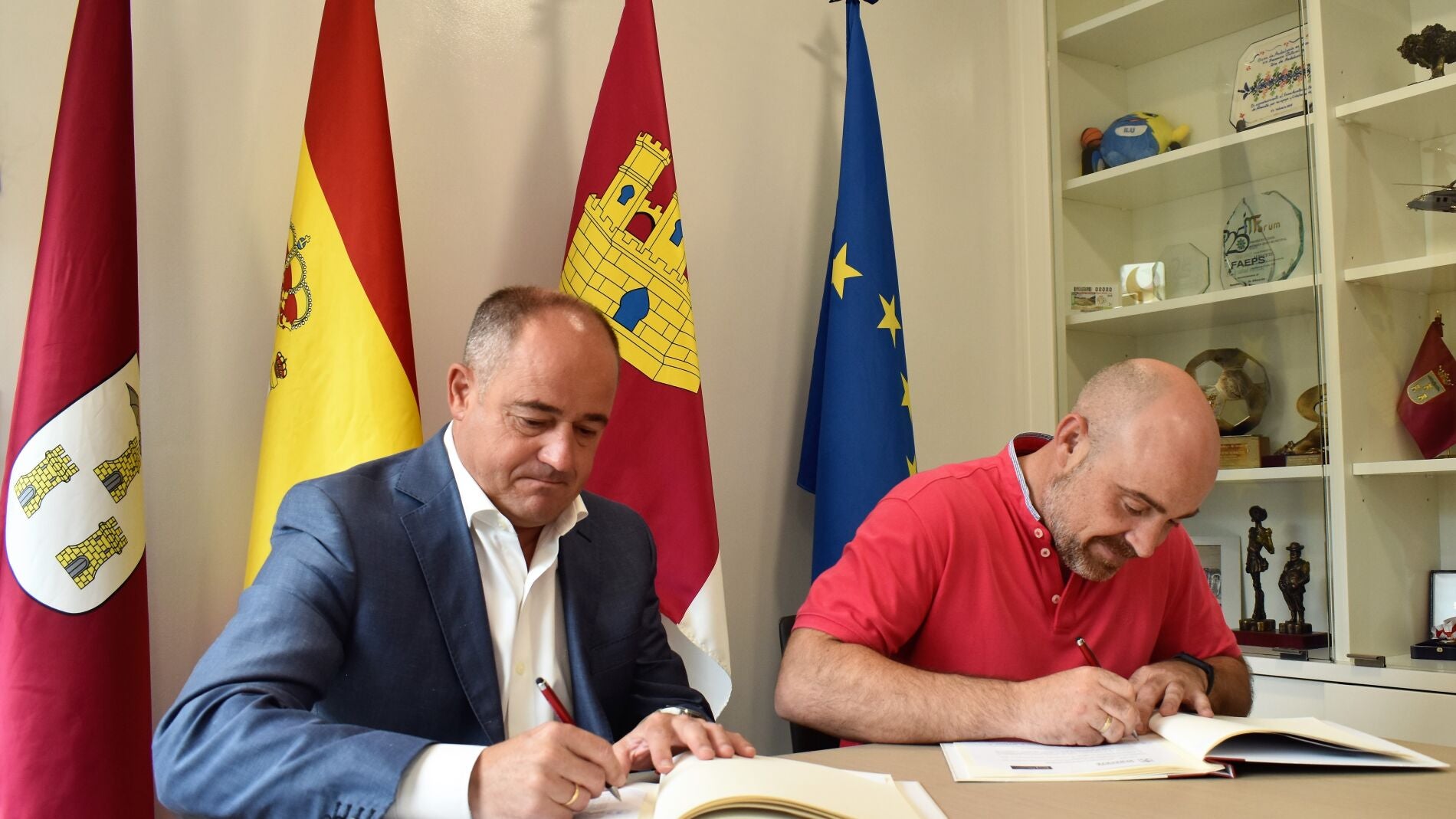 Fecom recibirá una subvención de 100.000 euros para el desarrollo de ...