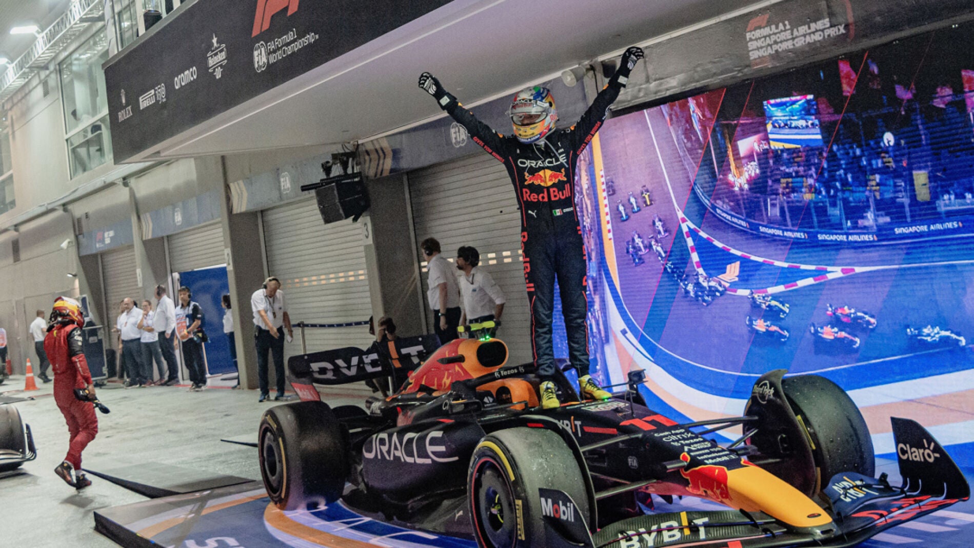 'Checo' Pérez gana en Singapur por delante de Leclerc y de Sainz | Onda ...