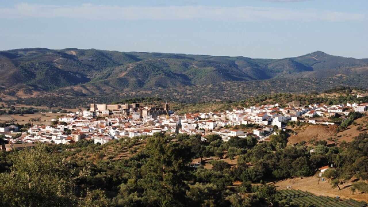 RETO DEMOGRÁFICO: AROCHE, UN PASEO POR LA HISTORIA - 28/10/2022 | Onda ...