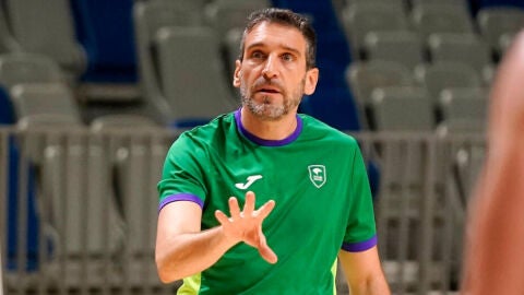 Ibon Navarro, Unicaja: "Hay que ser humildes o nos pintan la cara ...