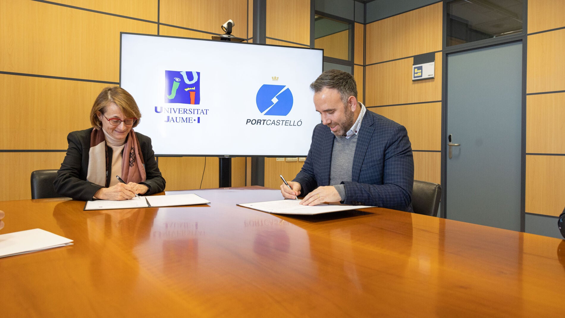 La UJI y Port Castelló abanderan la transformación digital de los ...