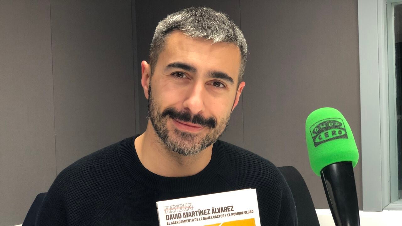 La música y las experiencias amorosas guían la primera novela de Rayden ...