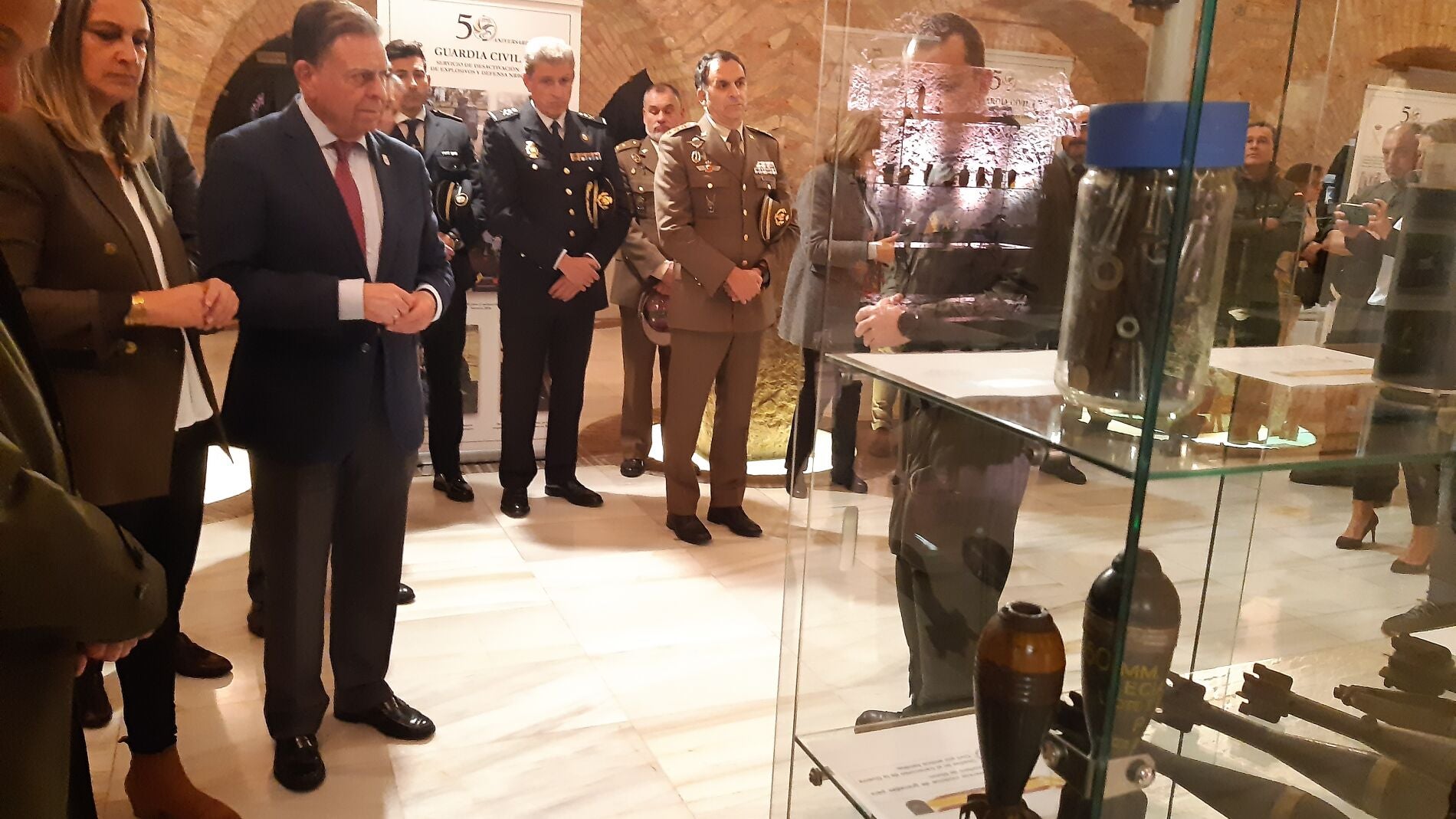 Muestra del Servicio de Desactivación de Explosivos de la Guardia Civil ...