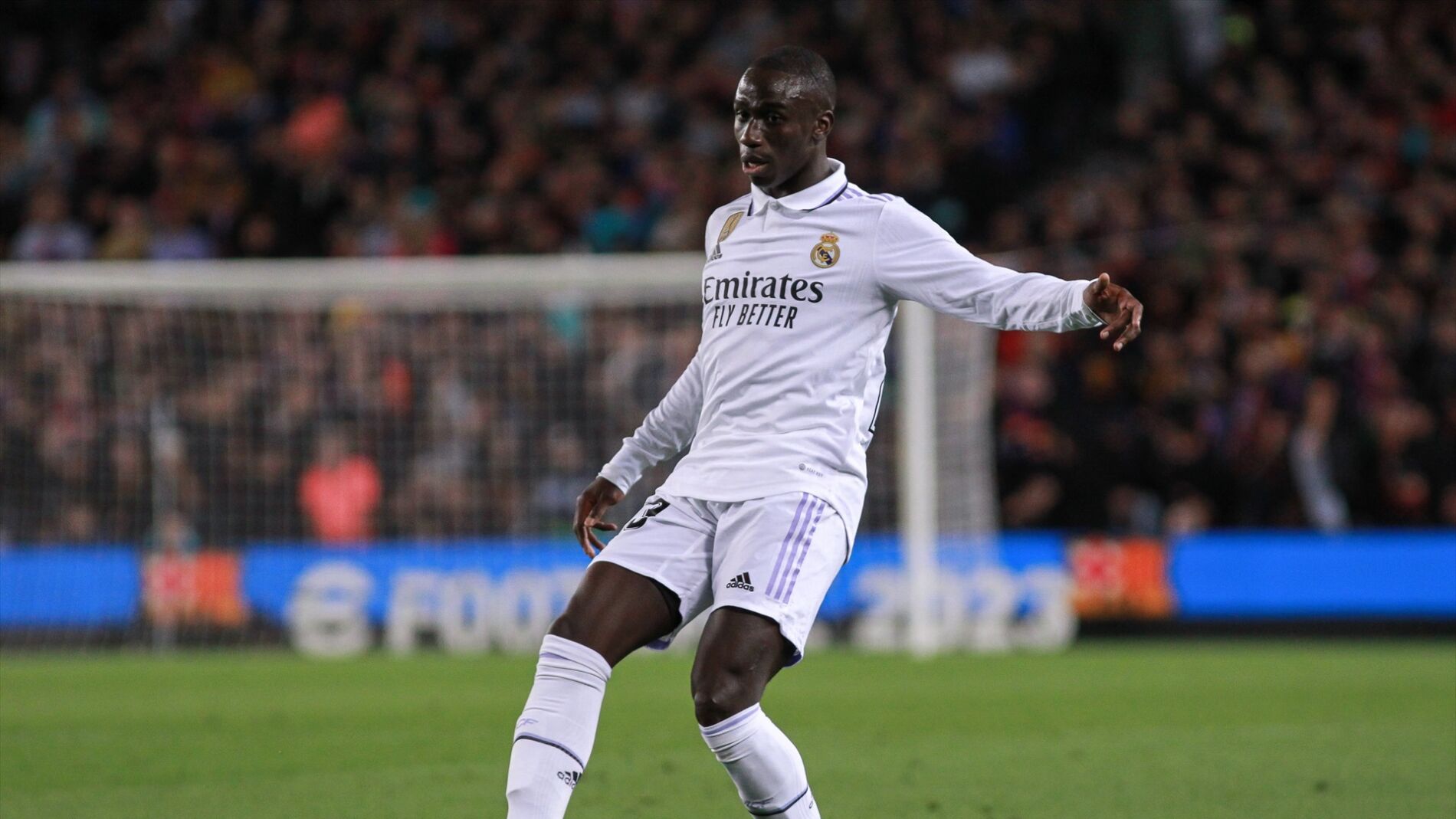 Mendy sufre una lesión en el bíceps femoral y podría perderse el ...