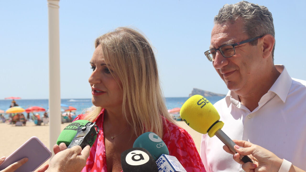 La Consellera de Turismo Nuria Montes anuncia en Benidorm la derogación ...