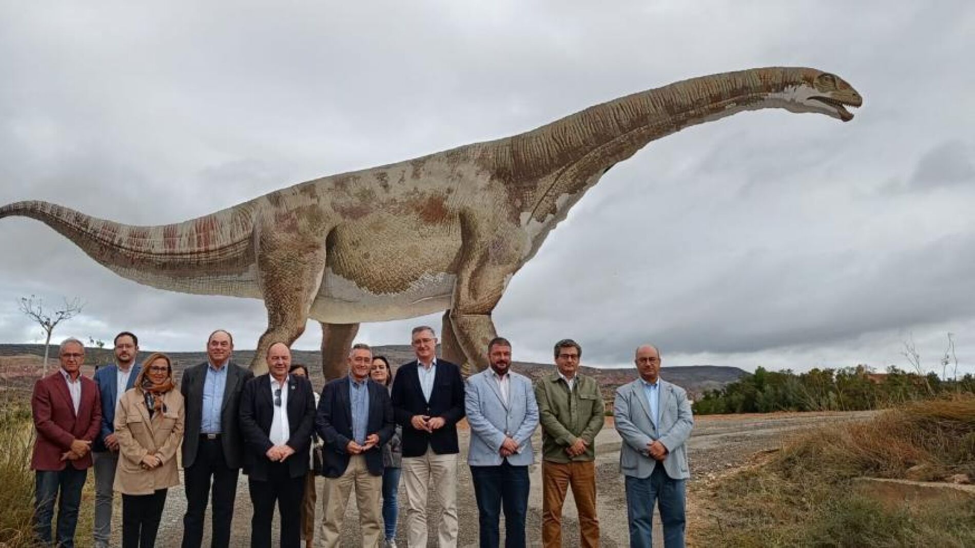 Riodeva estrena la escultura del Turiasaurus Riodevensis | Onda Cero Radio