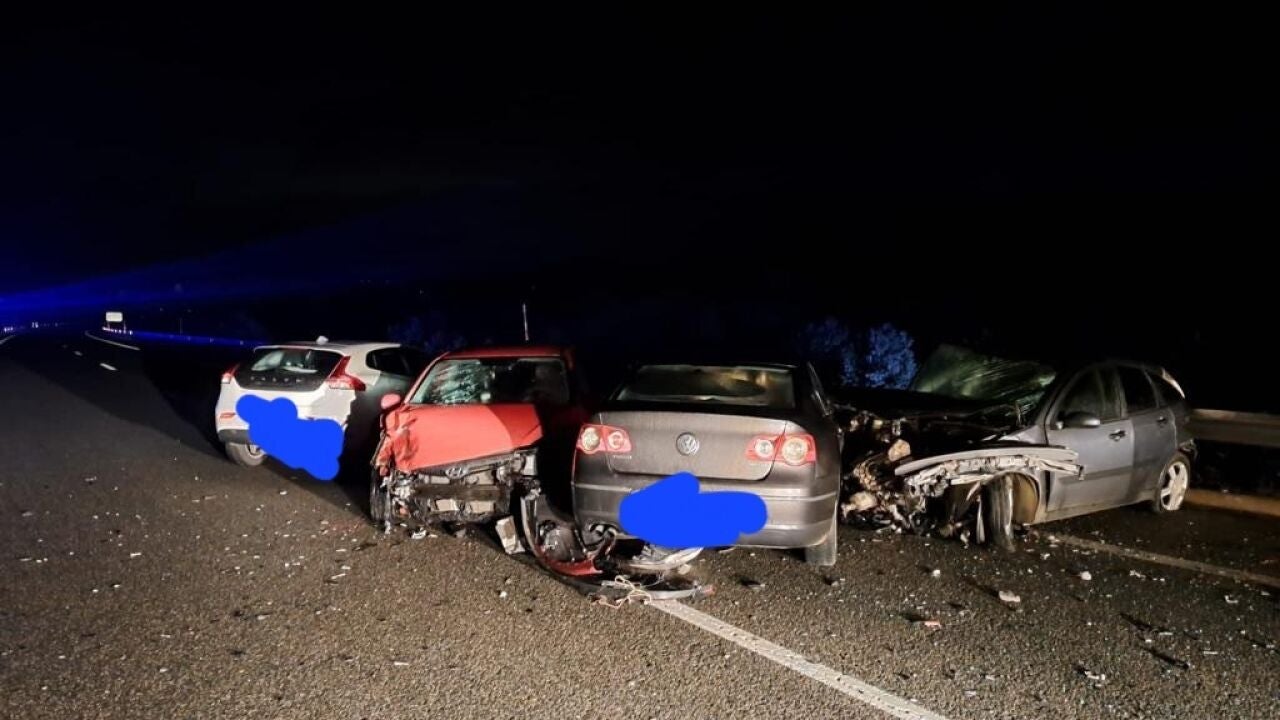 Un accidente múltiple obliga a cortar la A67 en el km 90 término de ...