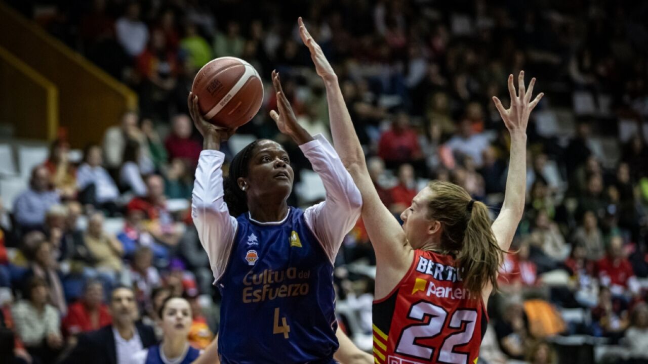Valencia Basket tumba a Spar Girona para ser Campeonas de Invierno ...
