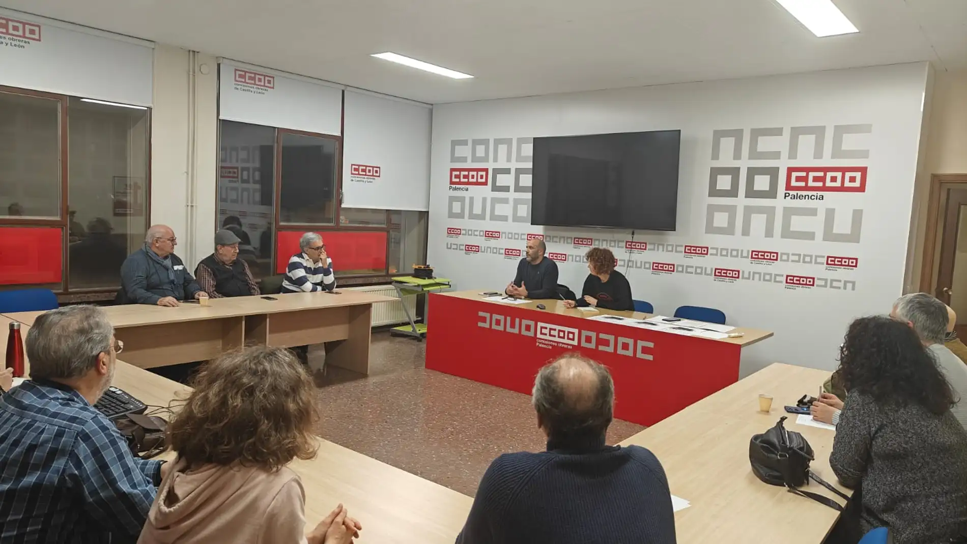 CCOO, UGT, partidos políticos y colectivos sociales preparan en ... CCOO, UGT, partidos políticos y colectivos sociales preparan en ...