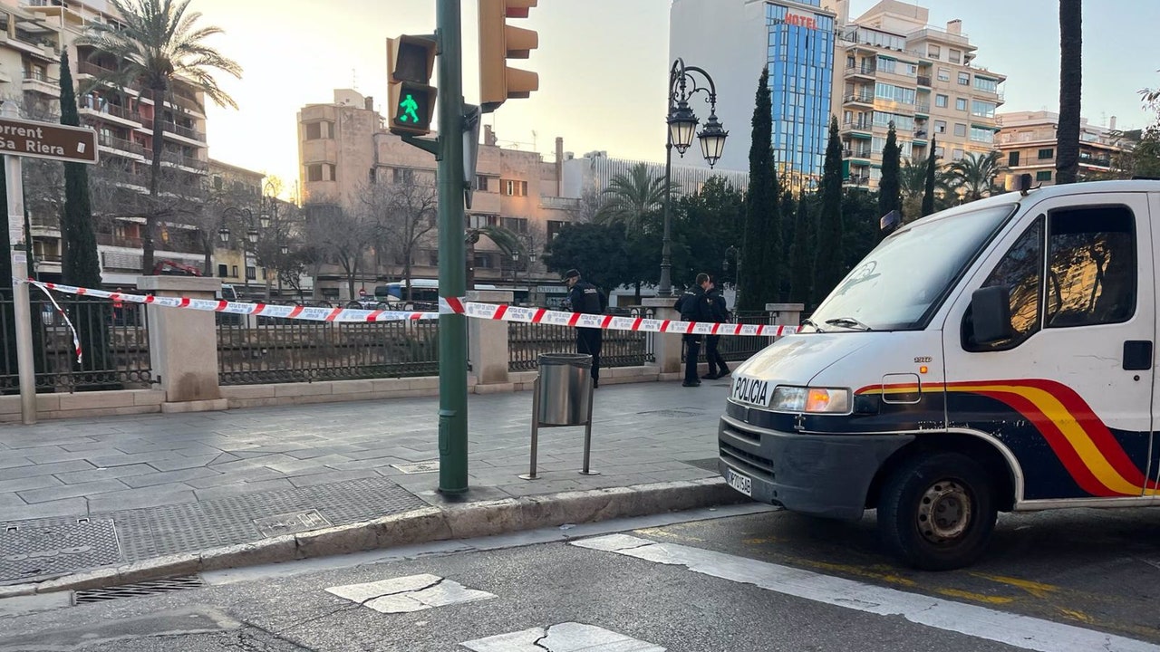Muere el hombre que estaba flotando en un torrente en pleno centro de ... Muere el hombre que estaba flotando en un torrente en pleno centro de ...