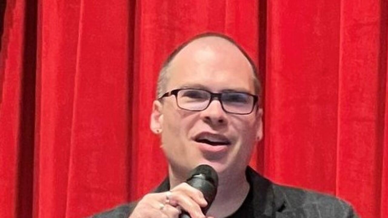 Nicolás Sesma: "La dictadura franquista no hizo a España grande otra ...