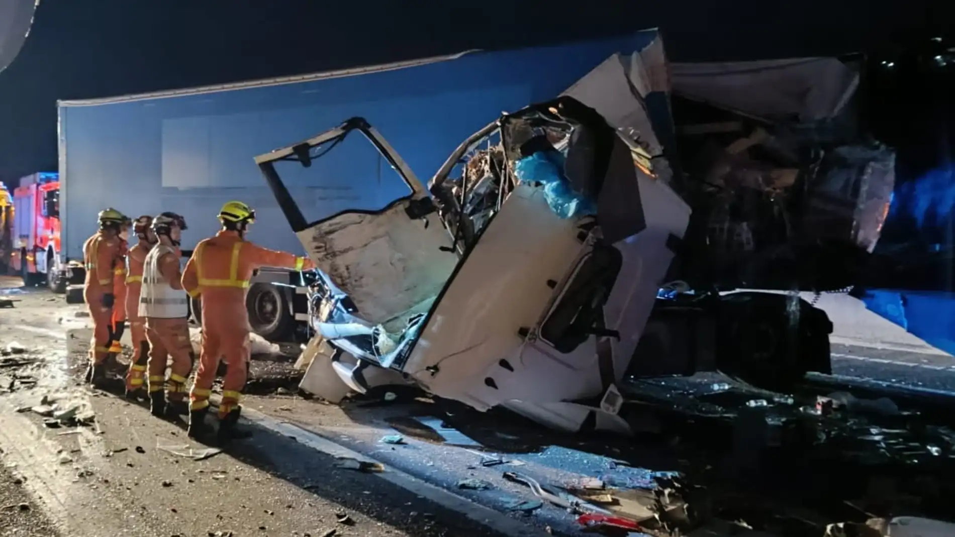 Un Accidente Entre Dos Camiones Entre Gavarda Y Alberic Ocasiona