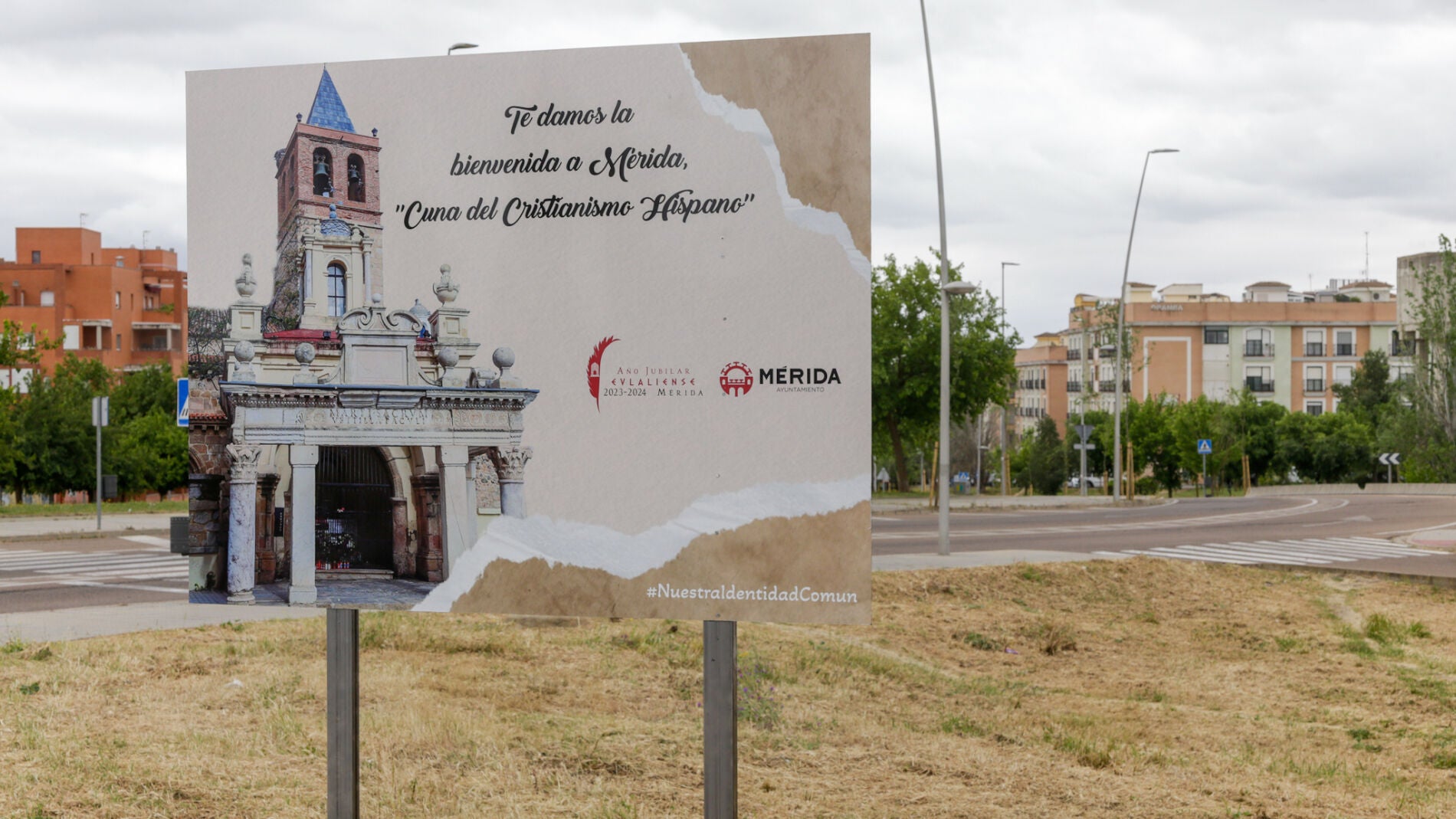 Las entradas a la ciudad ya lucen paneles de bienvenida a la ciudad de ...