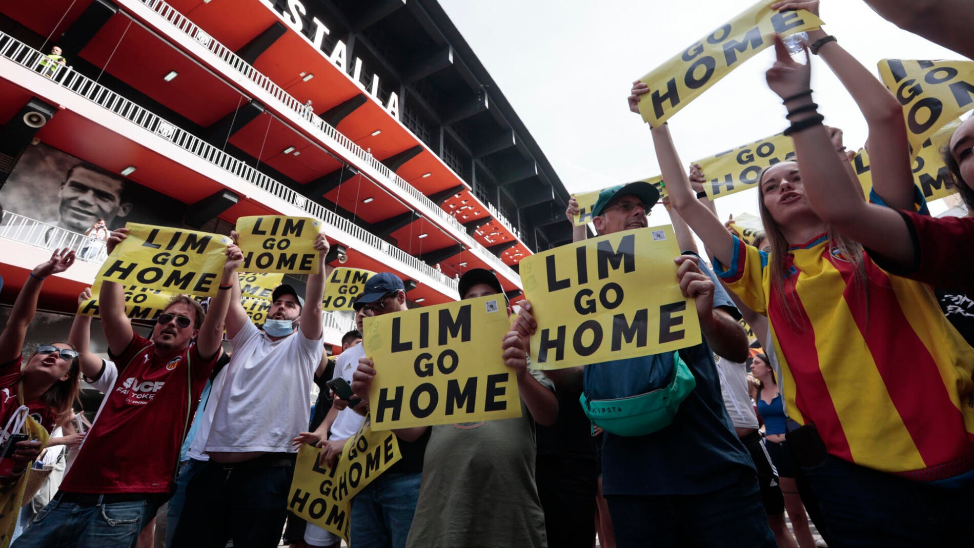 Una década del desembarco de Peter Lim en el Valencia | Onda Cero Radio