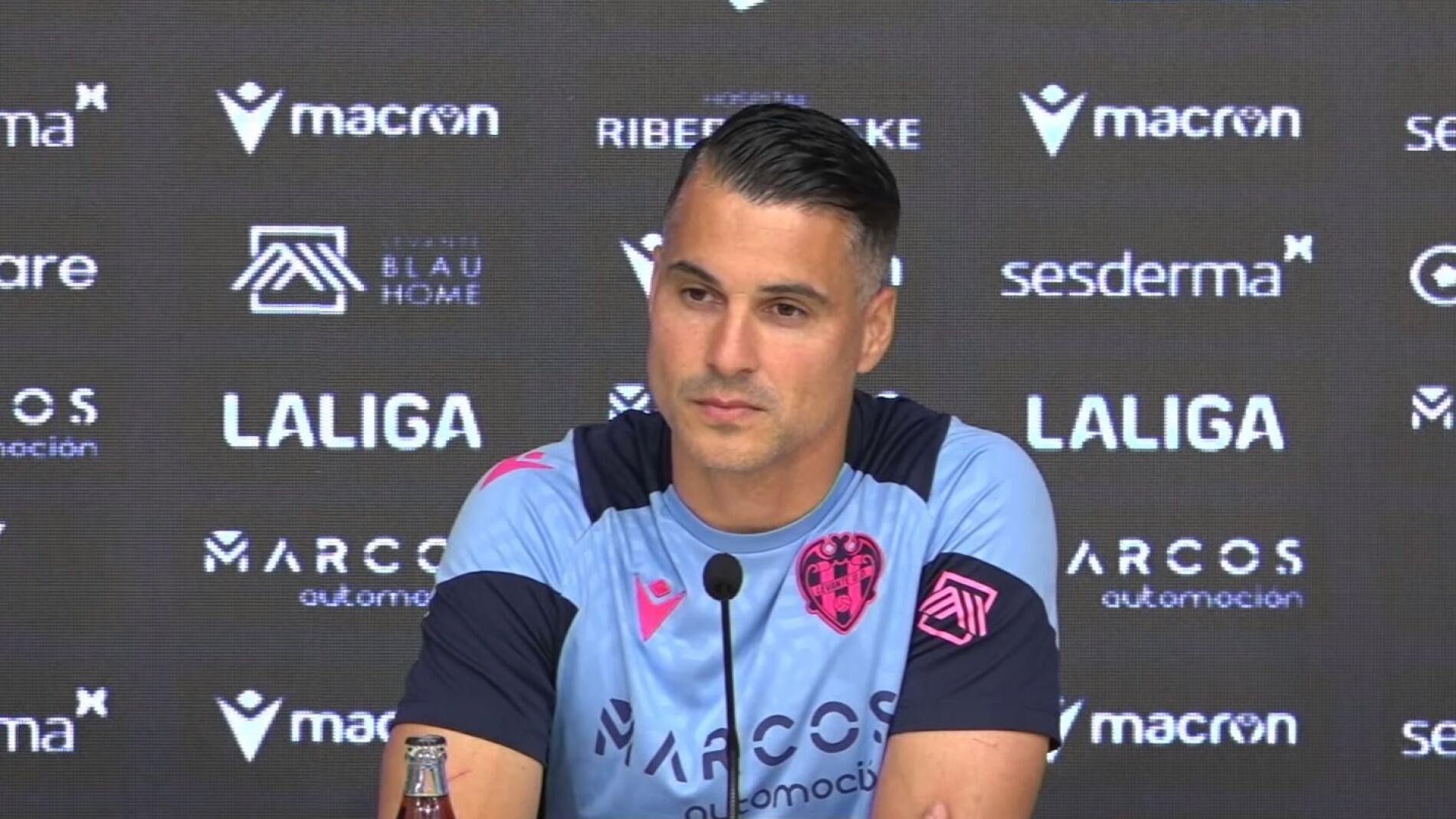 Andrés Fernández celebra su renovación "como si hubiera subido de la ...