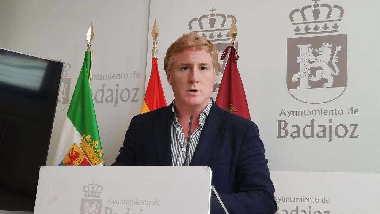 El alcalde de Badajoz agradece el "compromiso" de la Junta al asumir la ...