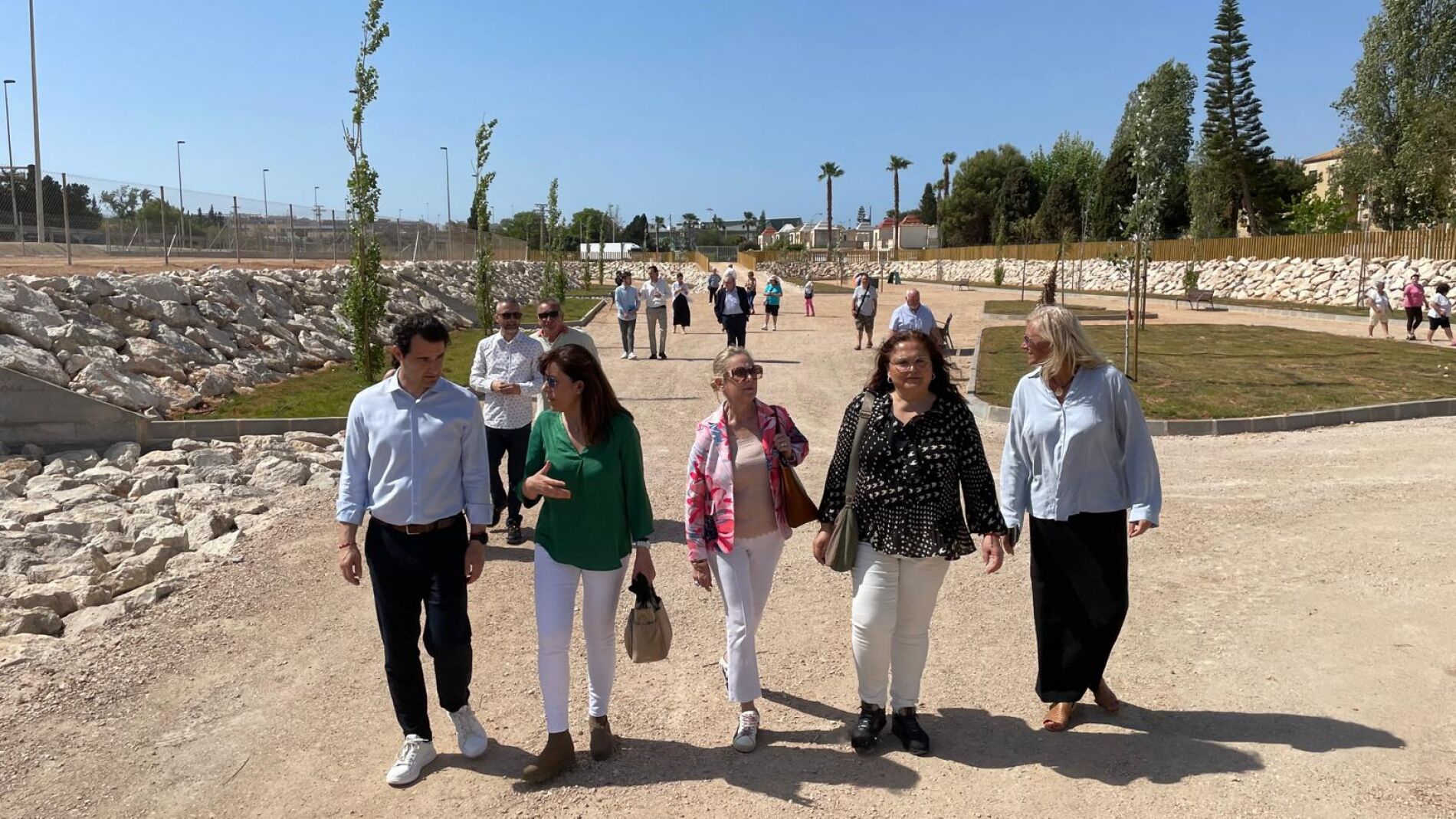 Abre al público la balsa de laminación de aguas pluviales y parque ...