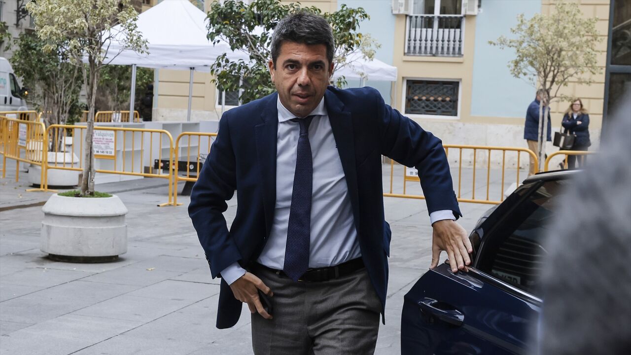 El ABC pide abiertamente la dimisión de Mazón: "Debe irse ya" | Onda ...