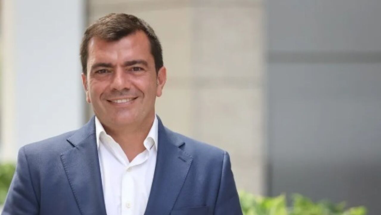 Agustín Escobar y Mercè Camprubí Montal, los directivos de Siemens que ...