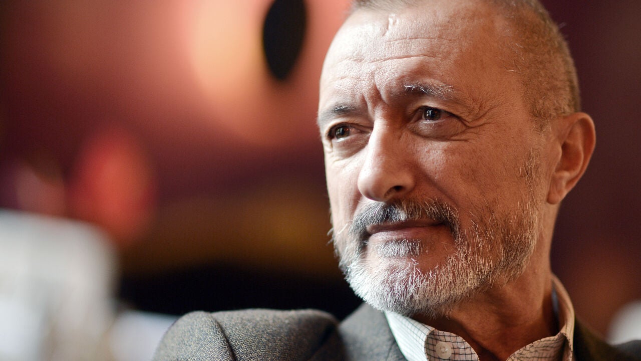 La serie que ha "fascinado" a Arturo Pérez-Reverte: "Es una inteligente ...