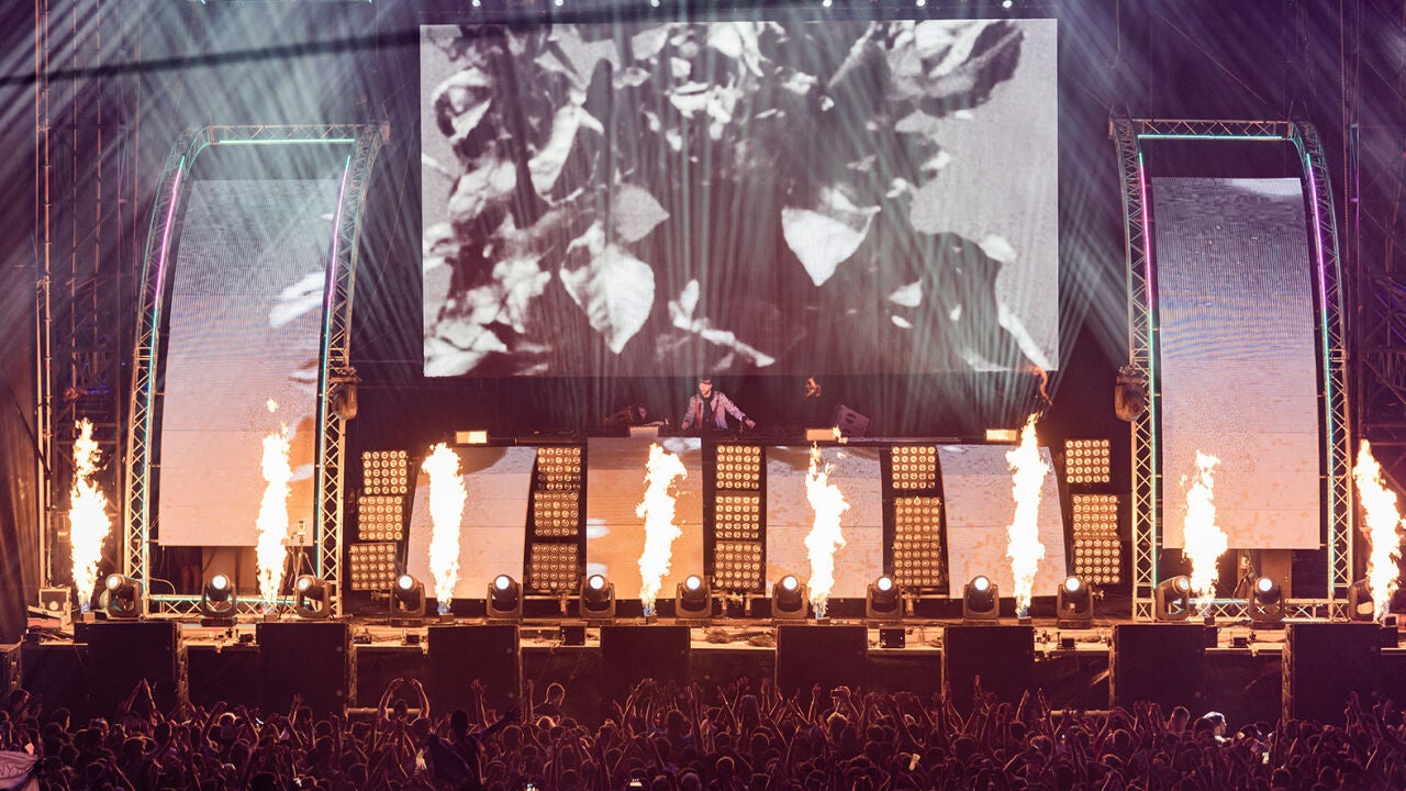 El primer escenario 360 grados al aire libre en un festival en España ...