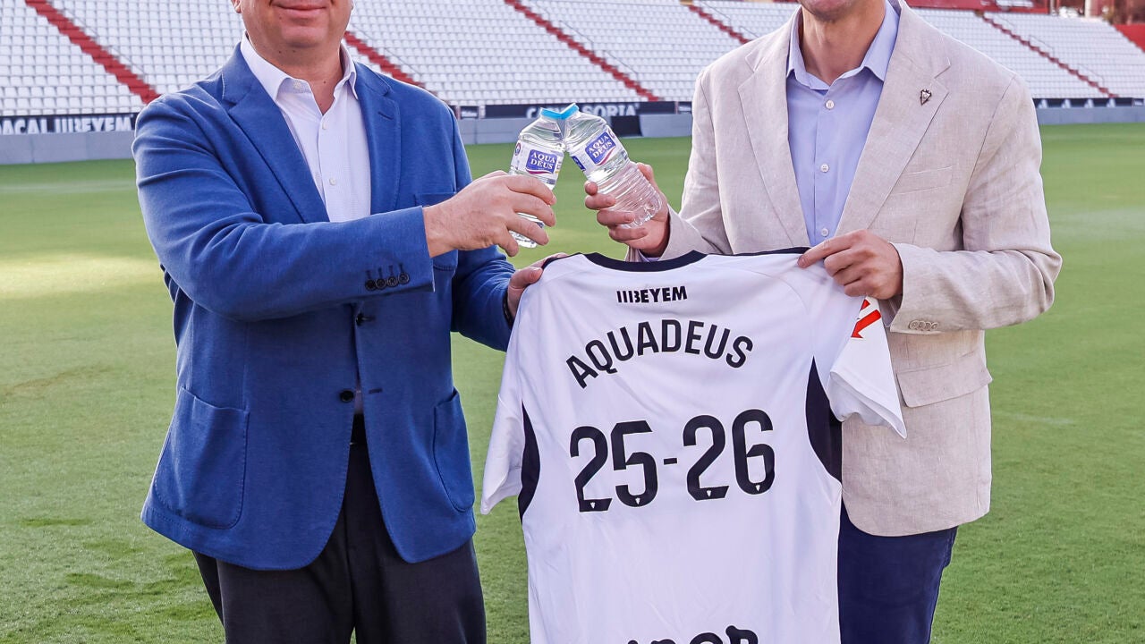 Aquadeus continuará siendo el agua oficial del Albacete Balompié | Onda ...