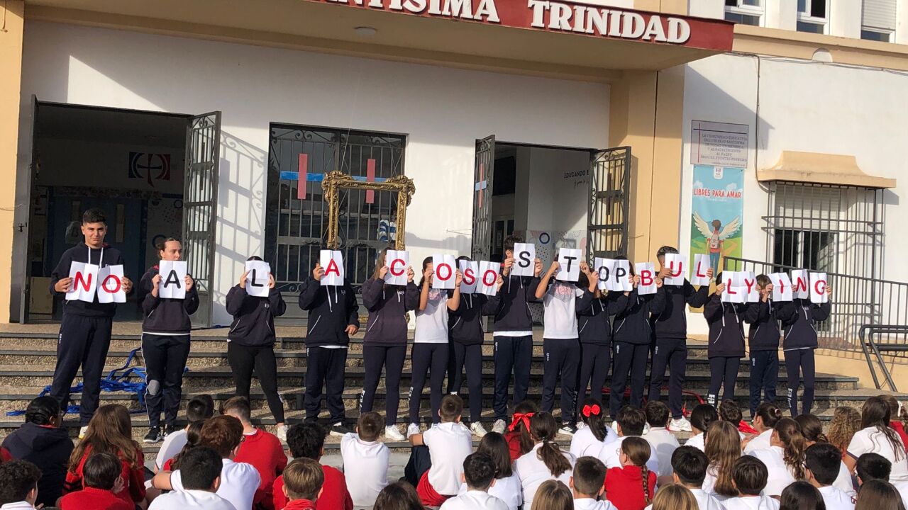 Trinitarios de rebela contra el "bullying" | Onda Cero Radio