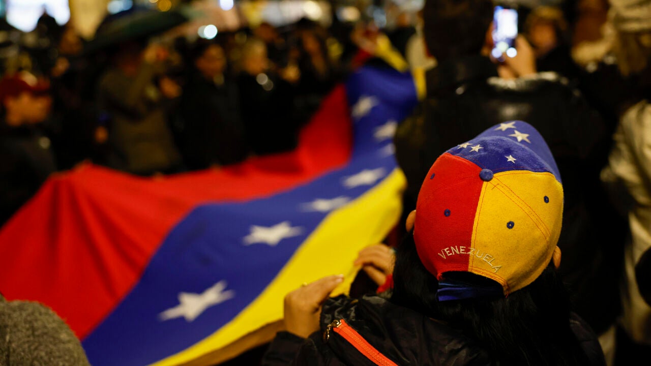 Venezolanos en la Comunitat trasladan a Pérez Llorca su "alegría" ante ...