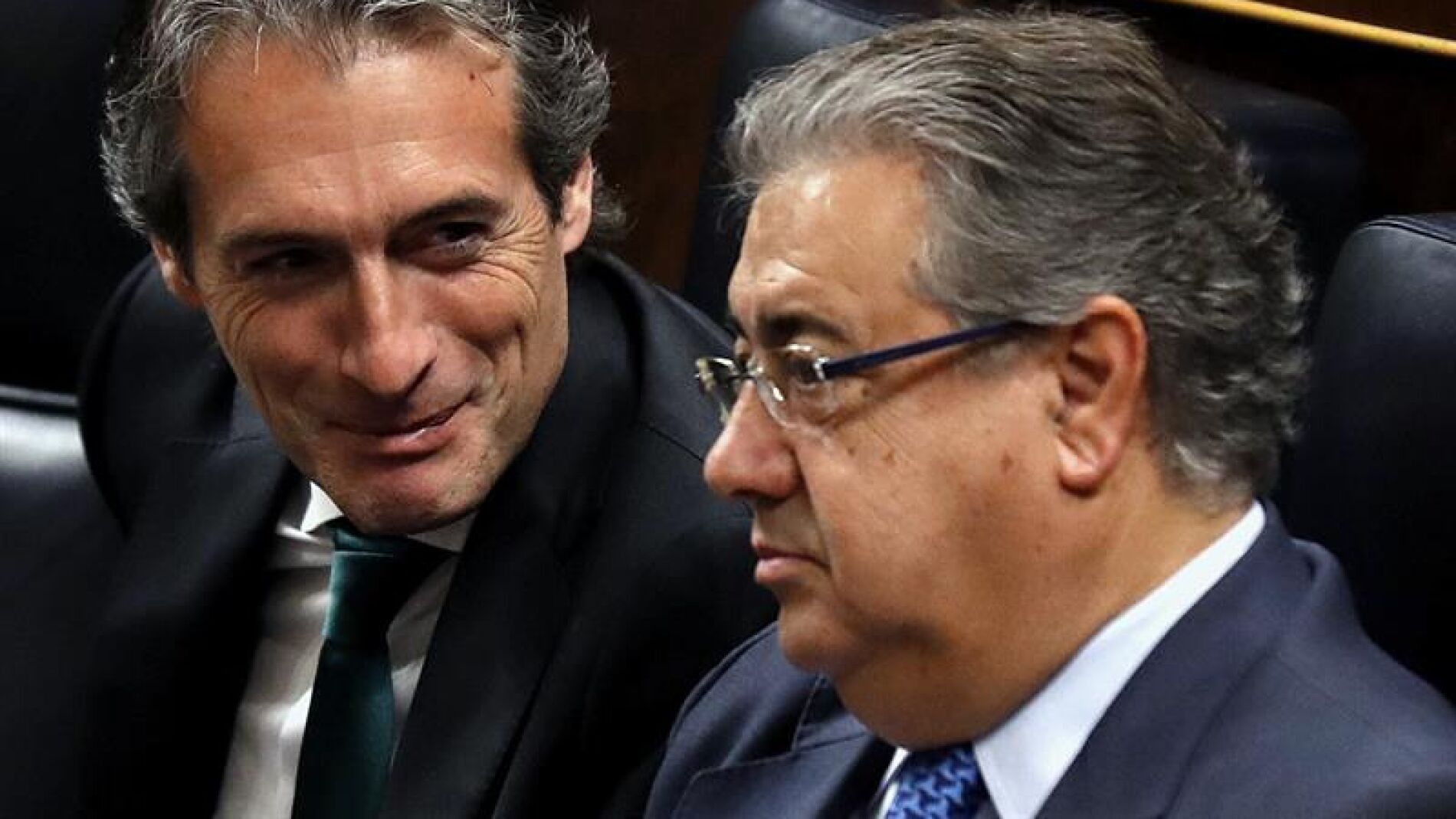 Zoido y De la Serna solicitan comparecer de forma urgente en el ...