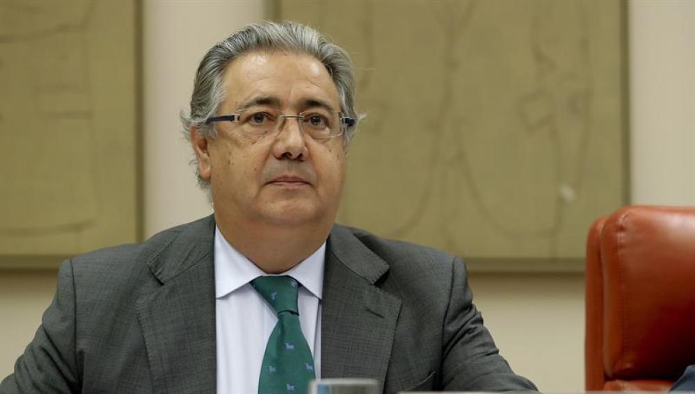 Zoido cree que los Mossos d'Esquadra cumplirán con la ley y los ...