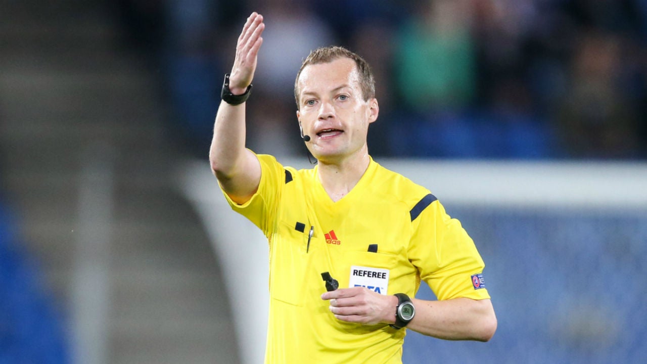 William Collum dirigirá el partido entre el Sevilla y el Istanbul ...