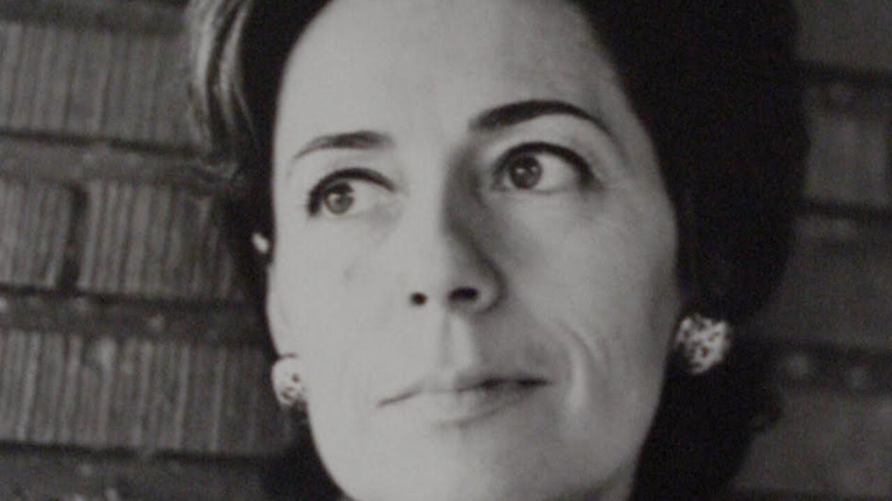 La escritora Marta Portal, mujer de Agosto en el proyecto 12 Meses, 12 Mujeres | Onda Cero Radio