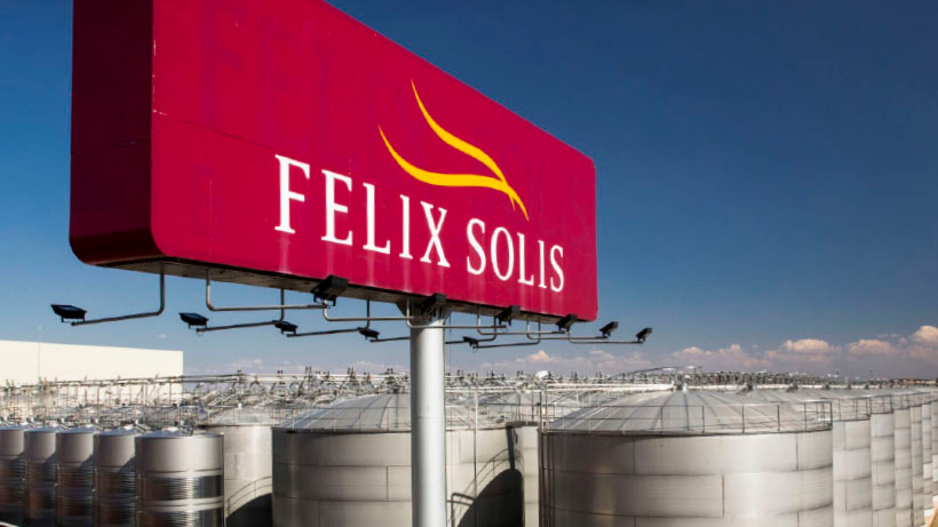 Félix Solís Valdepeñas fija los precios de la uva y pagará un 2% más | Onda Cero Radio