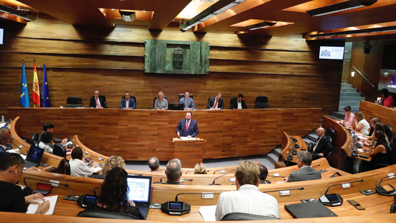 Barbón anuncia ayudas a la natalidad desde los 1.200 hasta los 2.200 ...