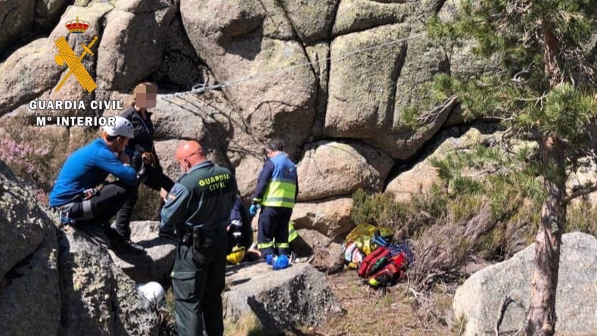 Un hombre de 55 años resulta herido menos grave este miércoles cuando ...