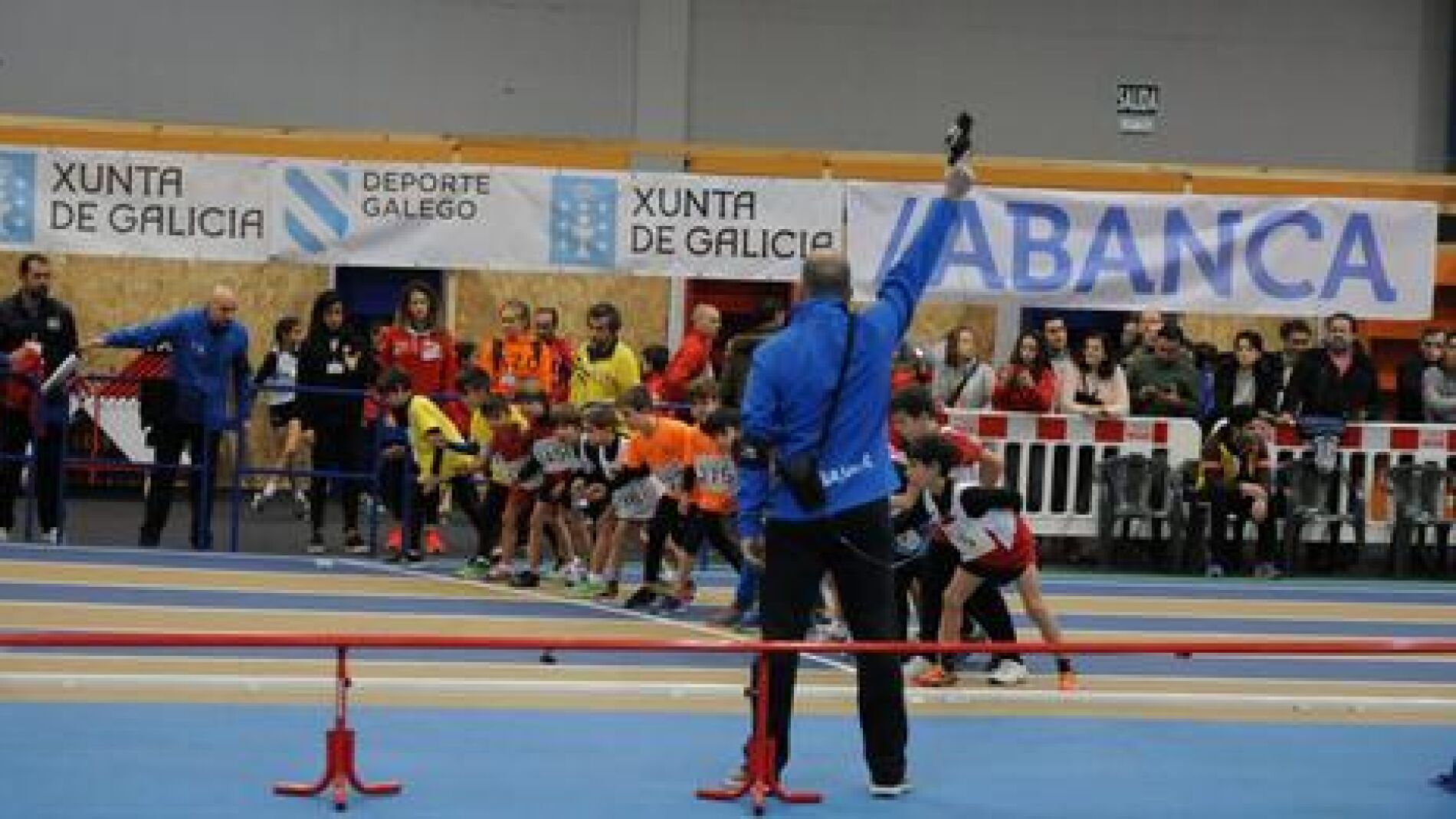 Quince equipos tomarán parte no X Trofeo ABANCA de pista cuberta | Onda ...