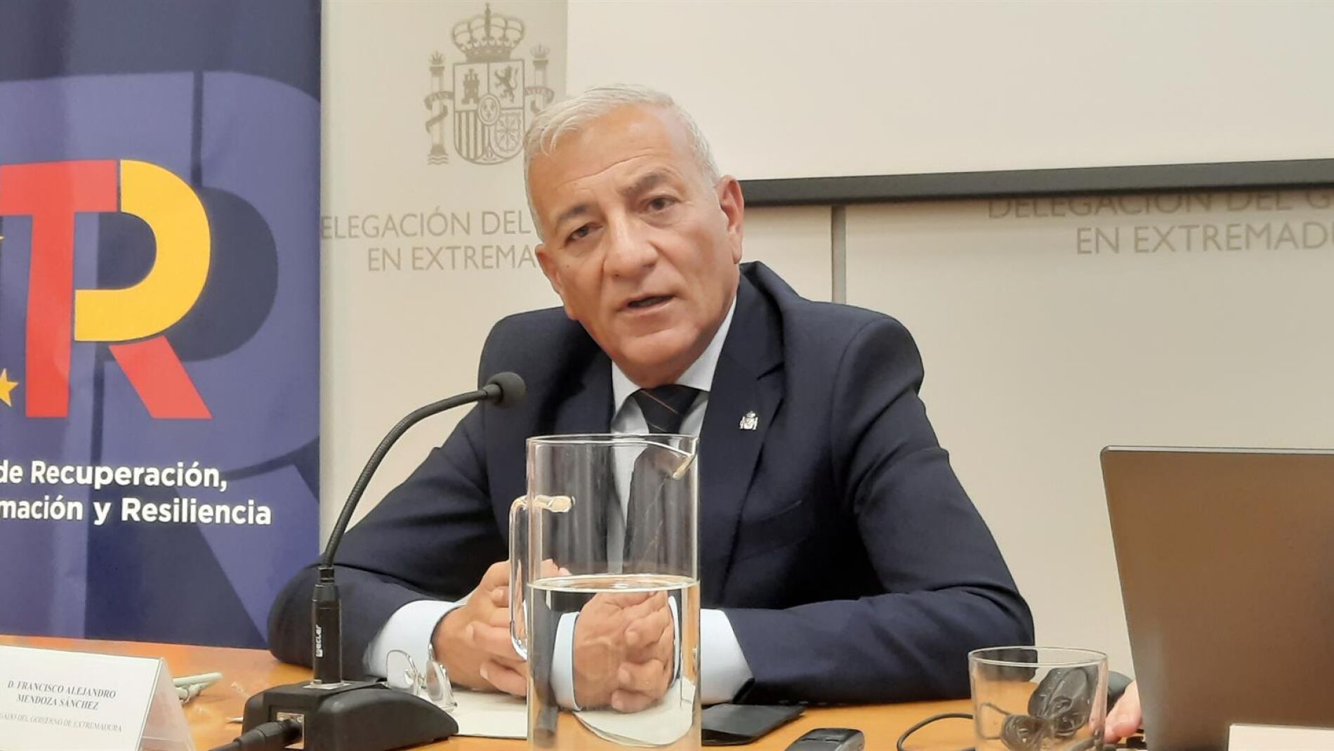 Mendoza avanza que Carreteras trabaja en dos "vías" en la N-523, en la que se está articulando ...