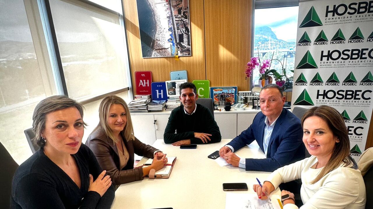 Hosbec y CEV tranzan las líneas estratégicas para el turismo en 2023 ...