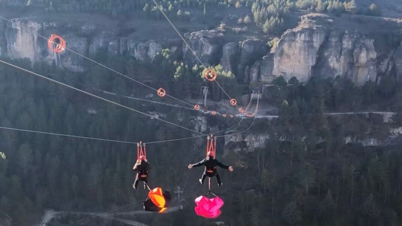 Salto a la hoz del Huécar: la tirolina doble urbana más larga de Europa ...