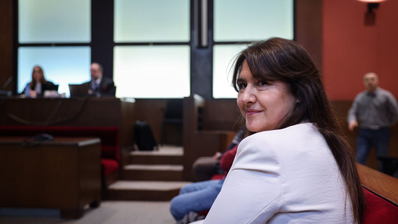 Empieza el juicio contra Laura Borràs por presuntamente adjudicar ...