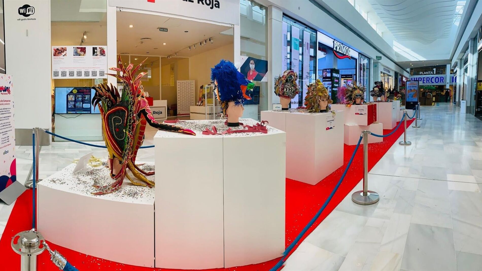 El Centro comercial El Faro de Badajoz organiza el I Certamen de Murgas ...