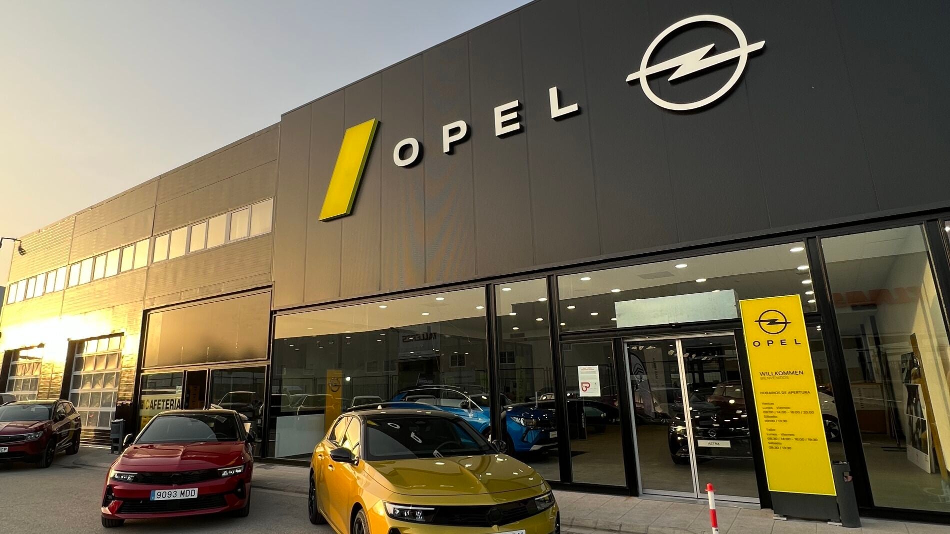 PROVECAR, concesionario oficial de Peugeot, Citroën y OPEL en Albacete, estrena sus renovadas ...